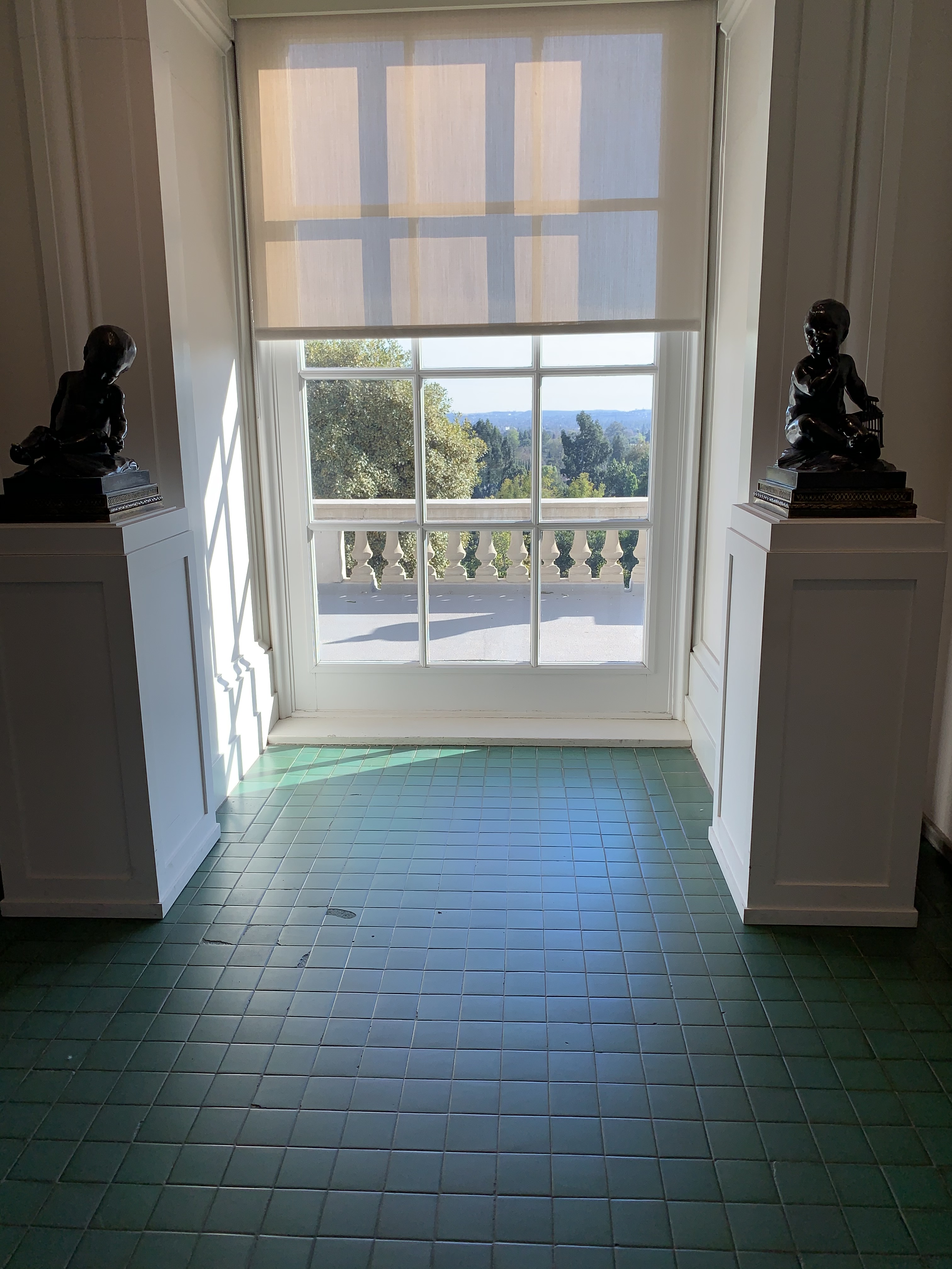 Inside the Henry and Arabella Huntington Mansion at the San Marino ...