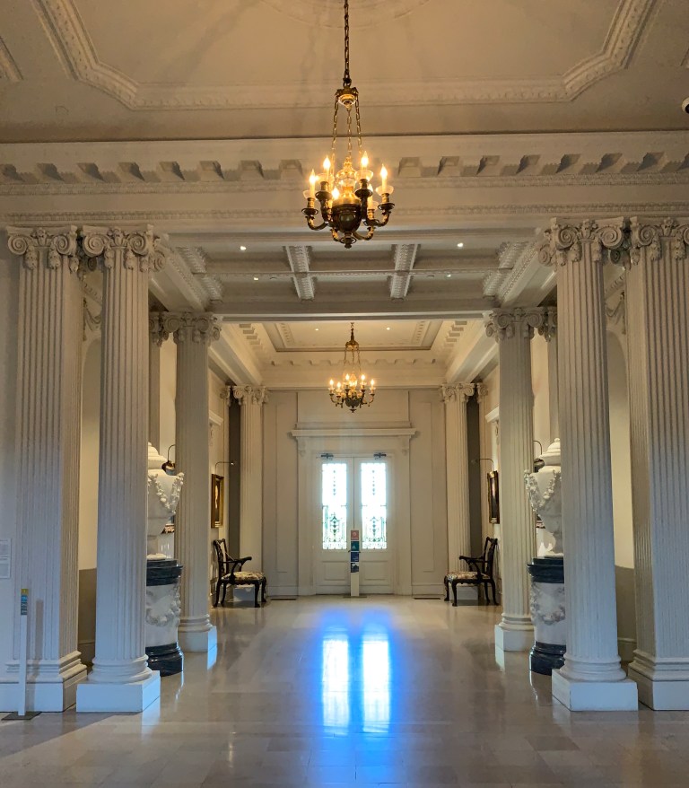 Inside the Henry and Arabella Huntington Mansion at the San Marino ...