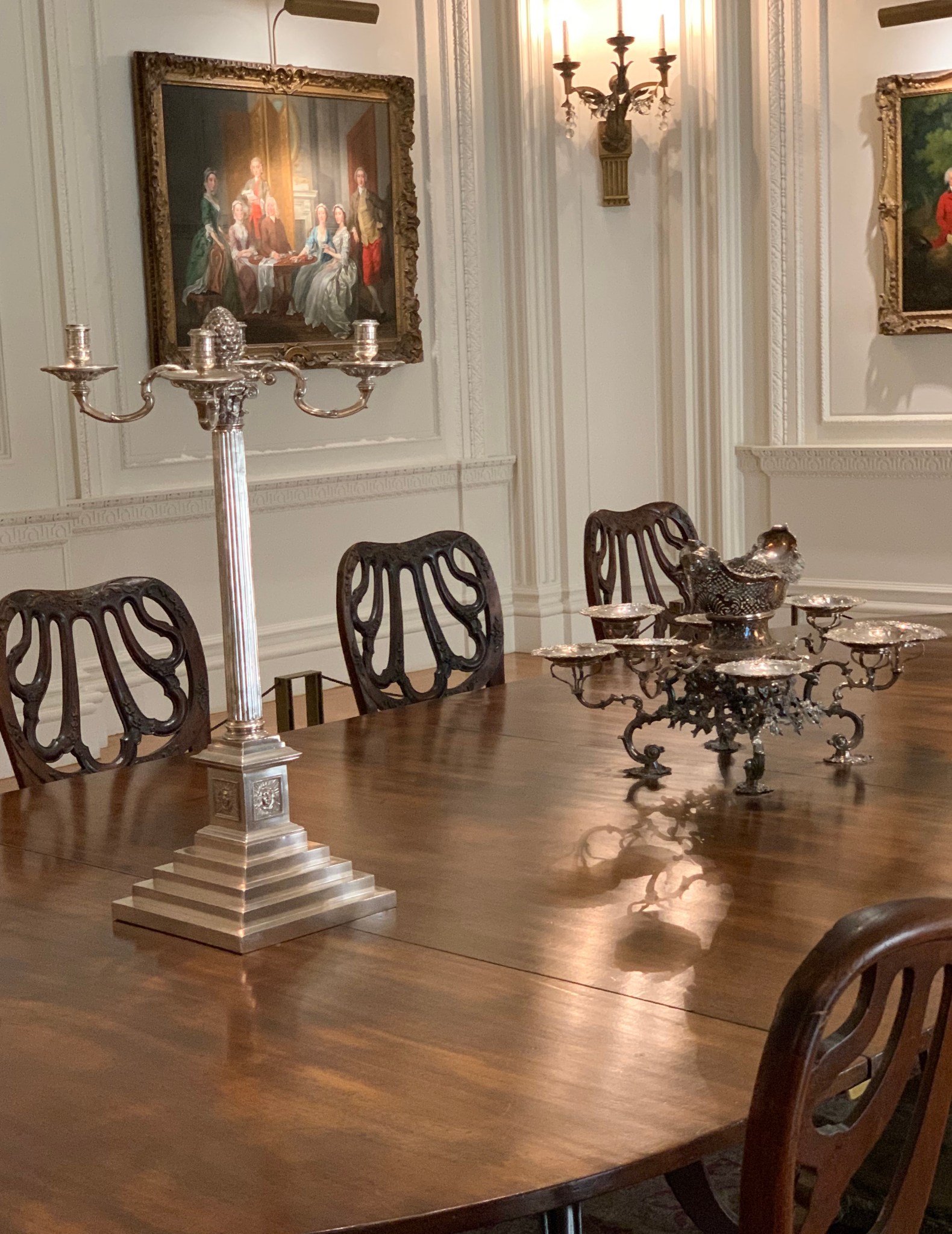 Inside the Henry and Arabella Huntington Mansion at the San Marino ...