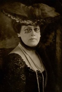 Arabella Huntington’s: Portraits, Tiaras, and Jewels – Inside the ...