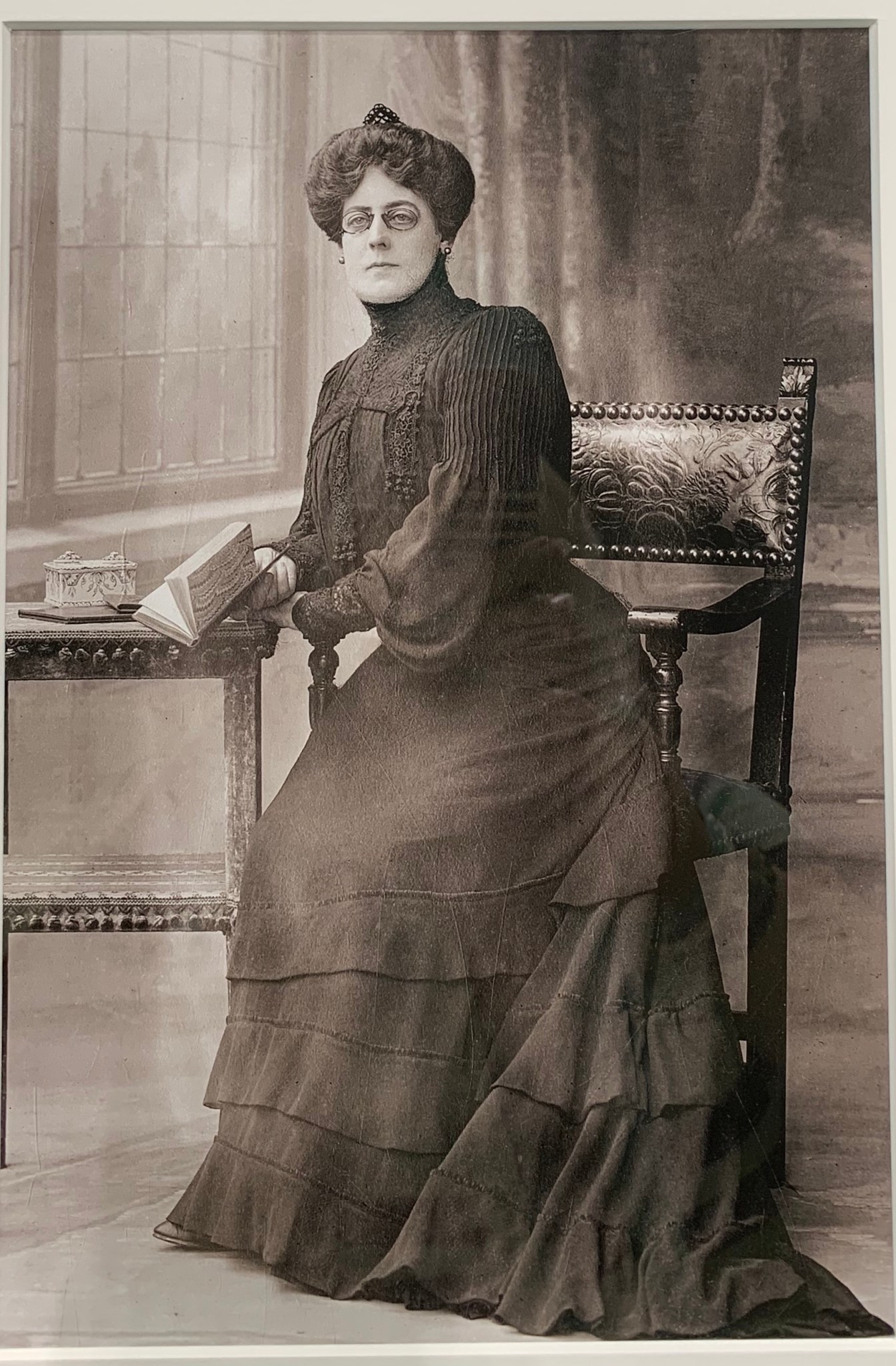 Arabella Huntington’s: Portraits, Tiaras, and Jewels – Inside the ...